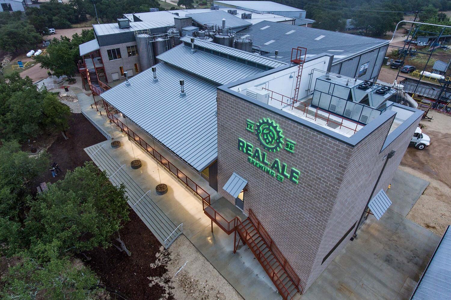 Real Ale Brewing Company - Halff