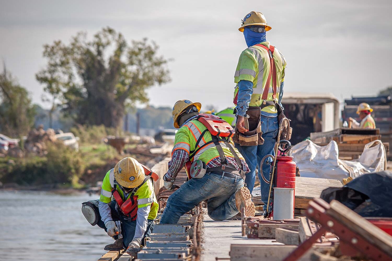 SH 334 Bridge and Roadway Construction - Halff