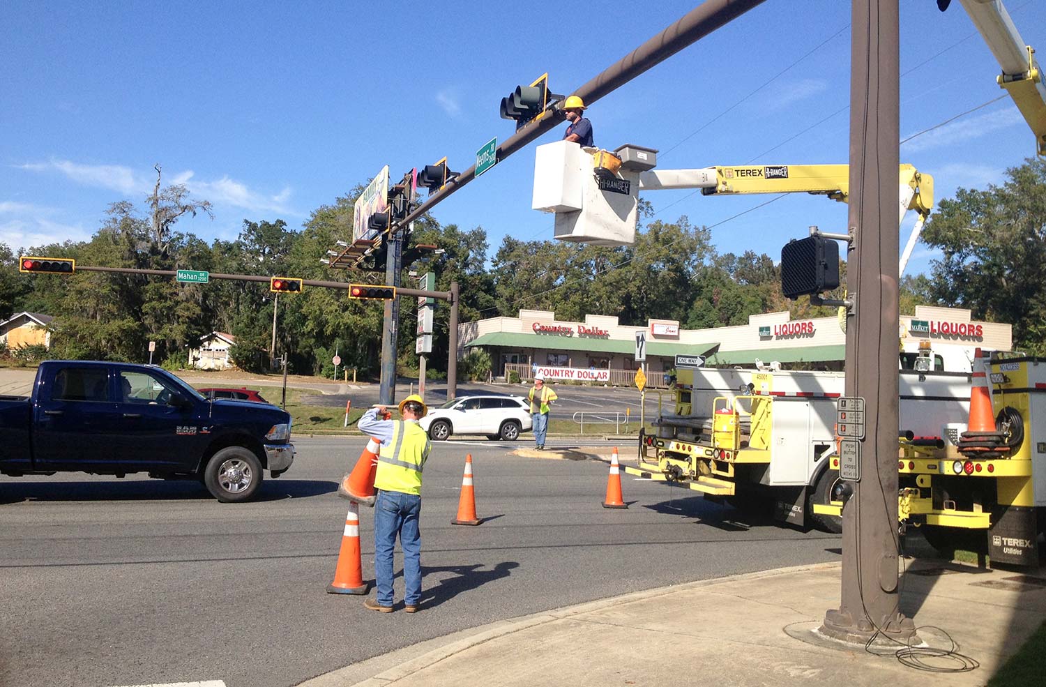 Connected Vehicle Deployment on U.S. 90 - Halff