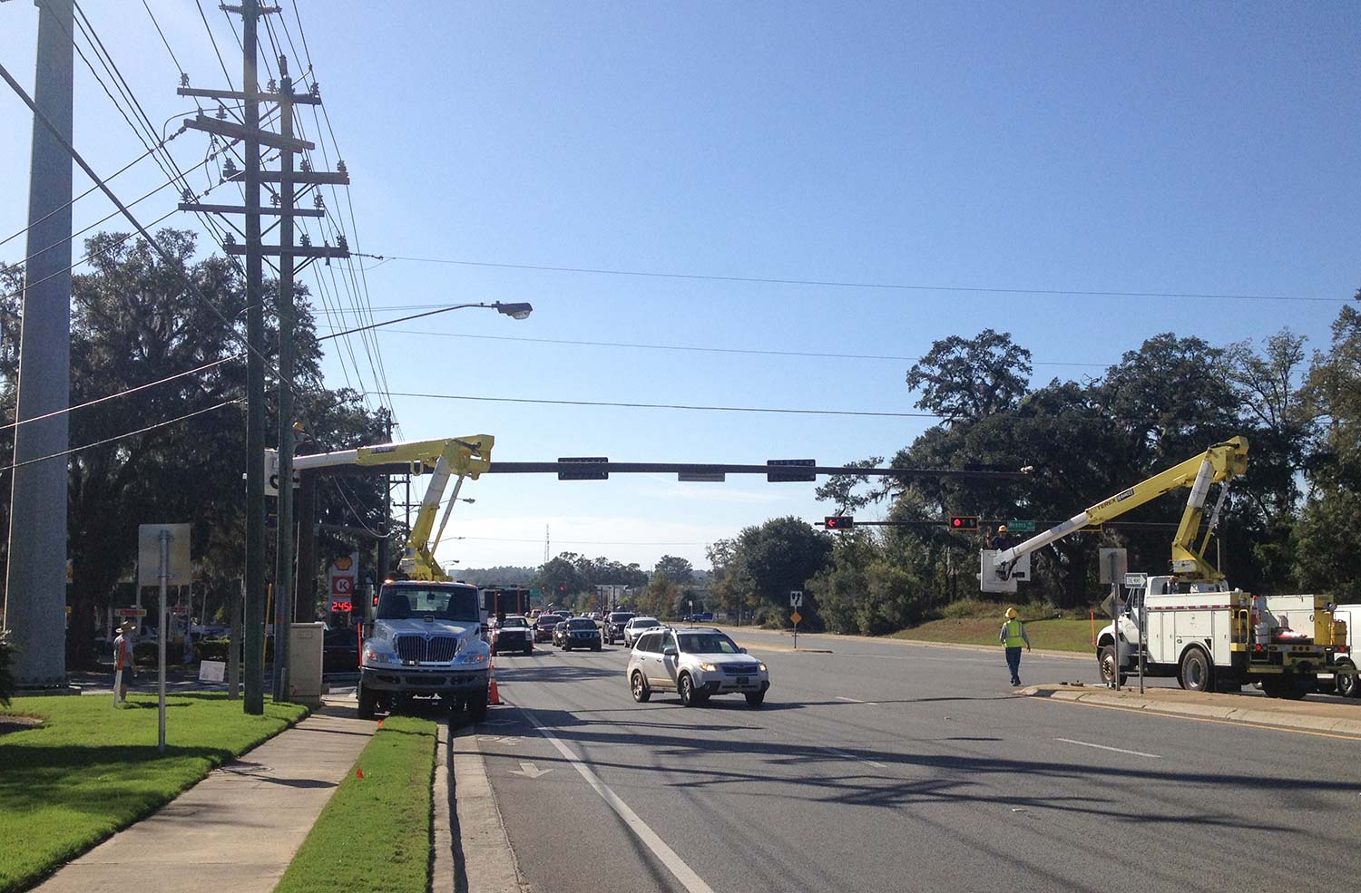 Connected Vehicle Deployment on U.S. 90 - Halff