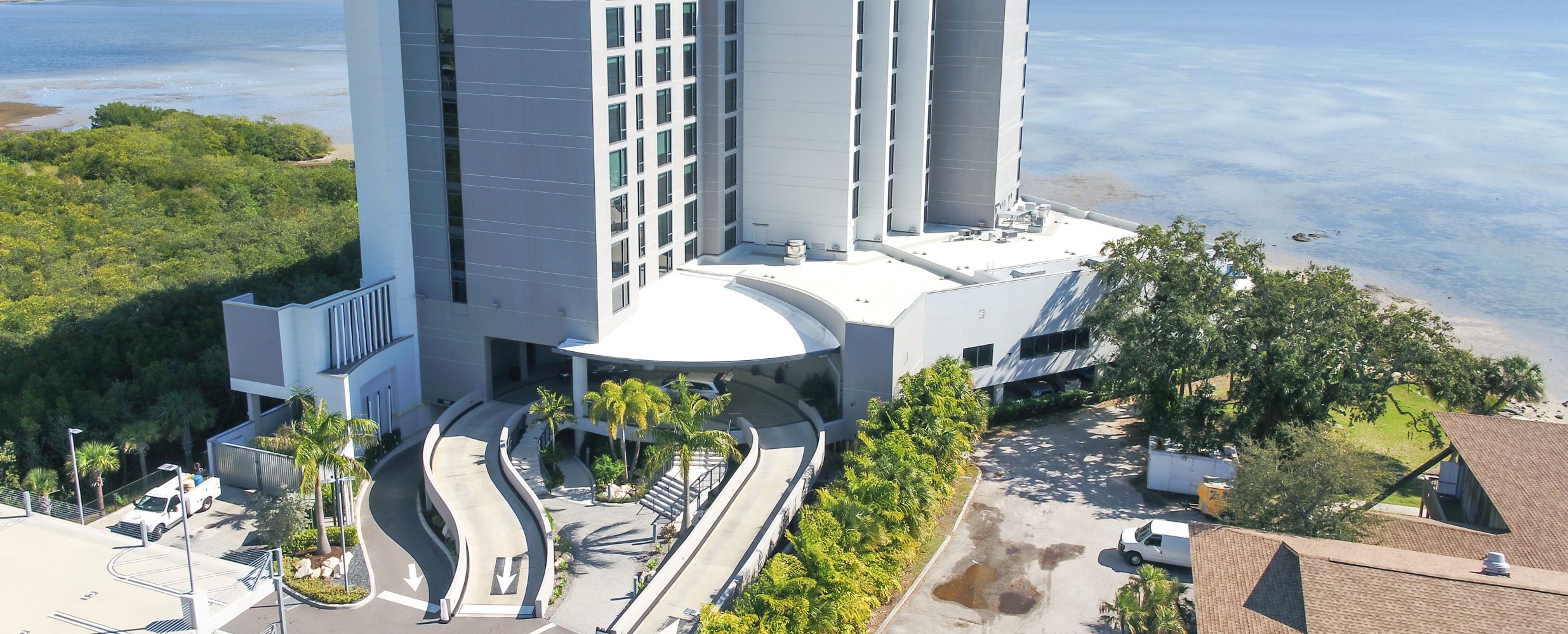 The Current Hotel - Halff